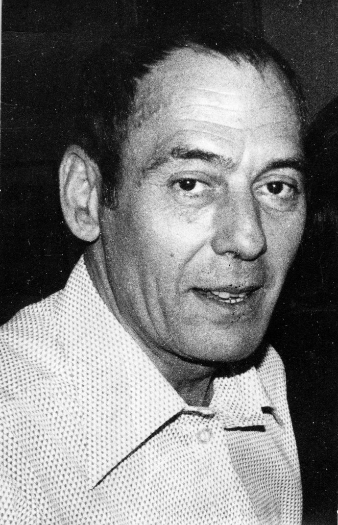 Biography – Val Munteanu